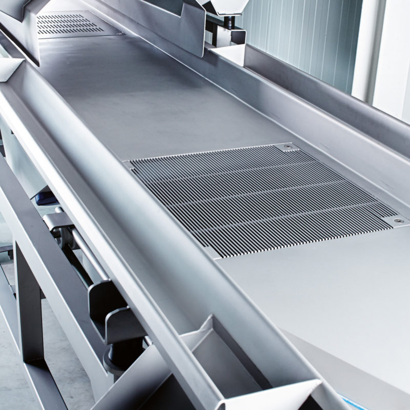 Scharfenberger Vibrating Sorting Table VS - Euro-Machines